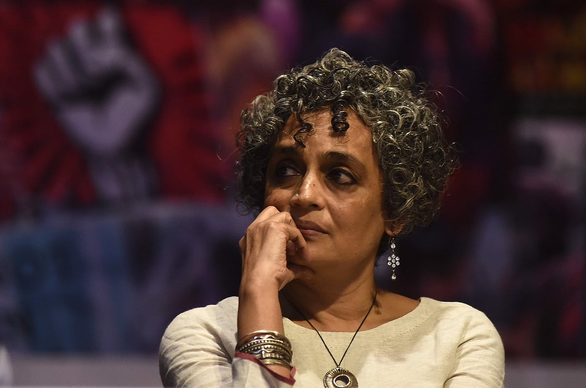 Arundhati Roy Wins Pen Pinter Prize 2024 for Unflinching Writing on ...