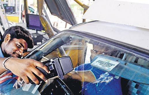 Pay more toll fee if FASTag is not fixed on windscreen