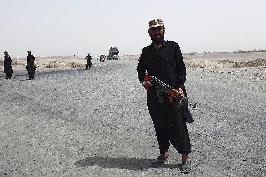 Airstrikes target suspected Pakistani Taliban hideouts in Afghanistan