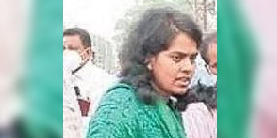 Guntur Municipal Commissioner chief suspends 3 sanitation officials