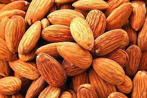 \'Almonds control appetite without increasing weight\'