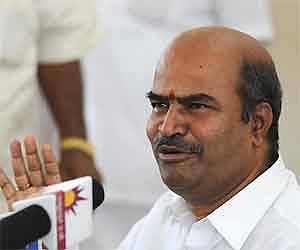 Press Lanka for truce: Thangkabalu to PM