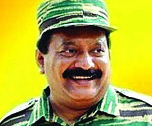 \'Prabhakaran getting bunkers constructed\'