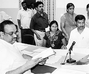 Merit systems to teachers’ rescue