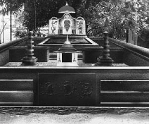 A temple dedicated to Sakuni