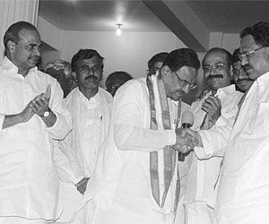 TDP MLA SV Subba Reddy in Congress fold