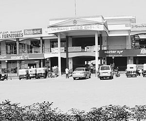BDA shopping complexes on expansion mode