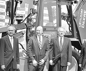 Leyland Deere rolls out Backhoe Loader