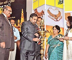 MMTC presents best jewellery at Gold Festival