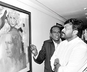 Chiranjeevi inaugurates art gallery