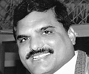 PCC tells Telangana MPs to stay off Rail Roko