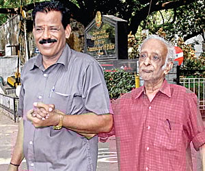 ‘Loose’ Mohan alleges negligence by son