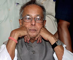 2G note leak: Pranab blames PMO, say sources