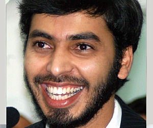 Mohamed Haneef sues former Australian minister