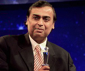 Reliance becomes first company to cross Rs 21 trillion m-cap mount