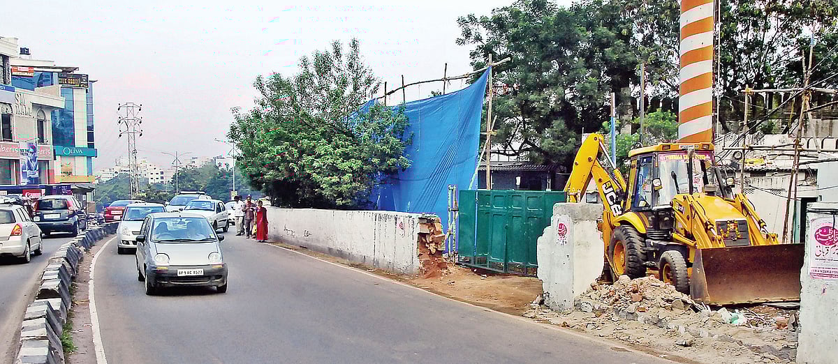 GHMC to widen busy Banjara Hills Road