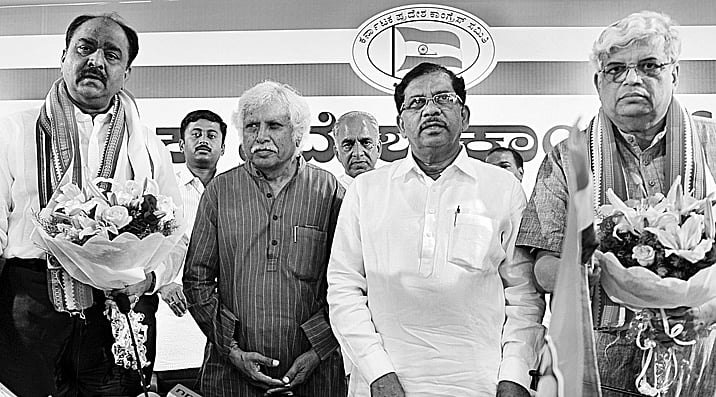 Shankar Bidari inducted into Congress