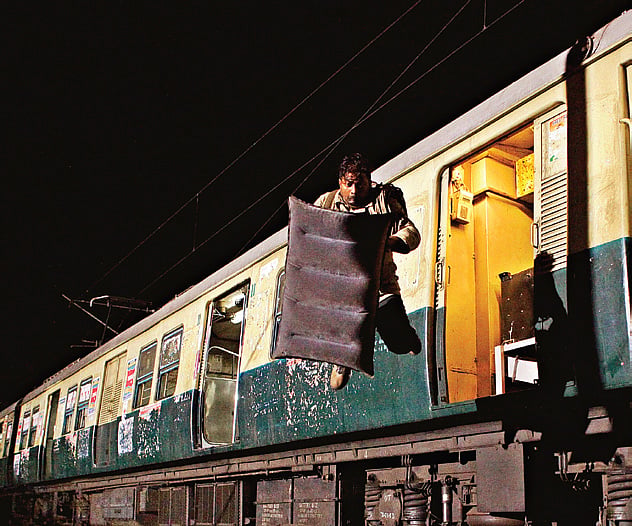 Daredevil stunt by Mysskin