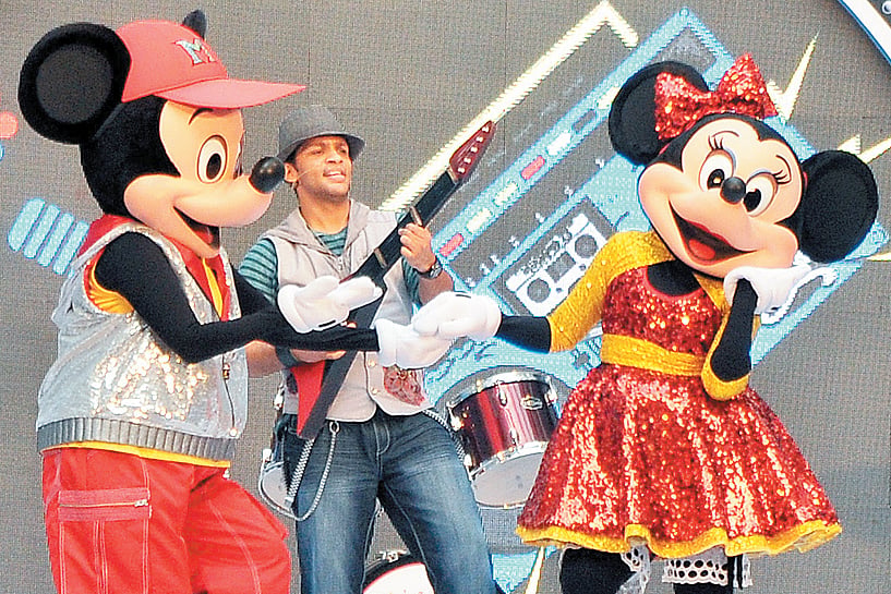 Shake a leg with the Disney mascot
