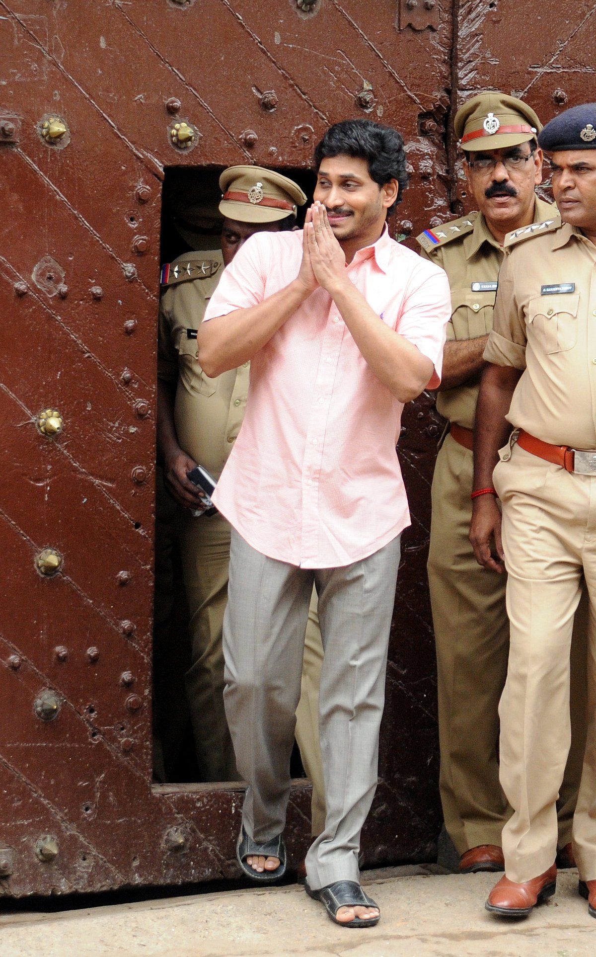 Jagan case: Court orders freezing of assets worth Rs 143 crore