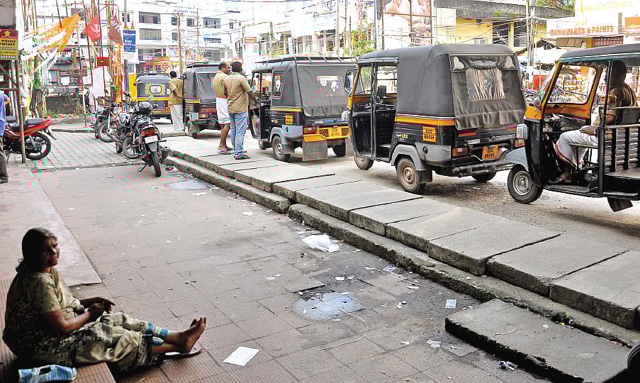 New auto stands mooted