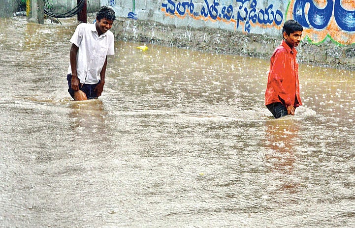 Heavy Rains Lash Coastal Andhra, Telangana