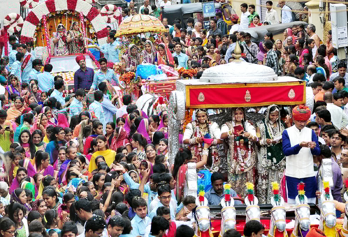 Eight Jain Women Embrace Nunhood