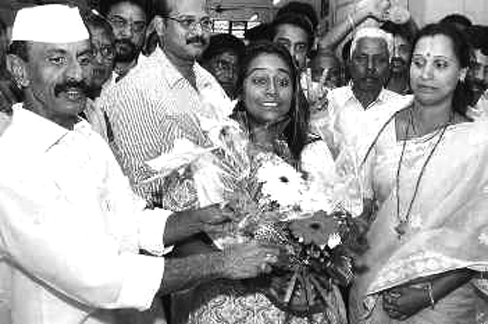 Don Arun Gawli\'s Daughter Geeta to Spice up M\'rashtra Assembly Polls