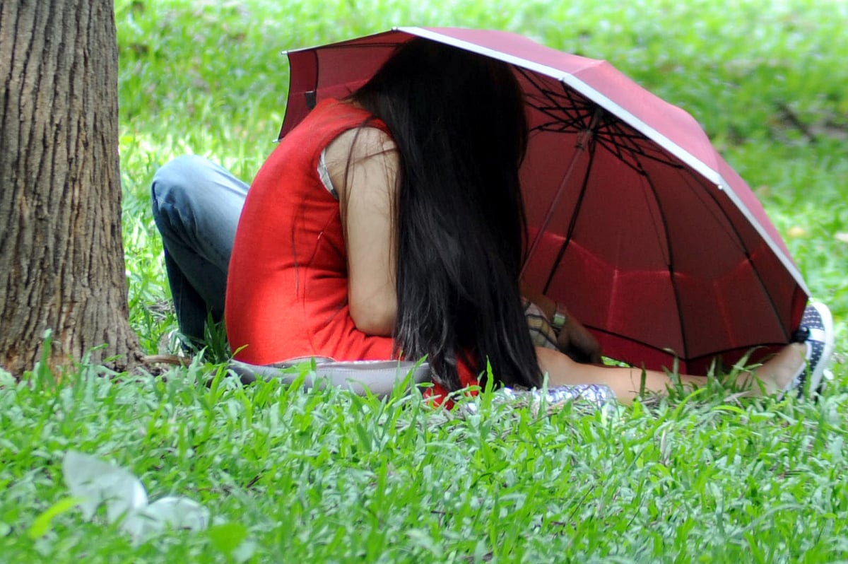 Girls Suffer Bad Romance More Than Boys