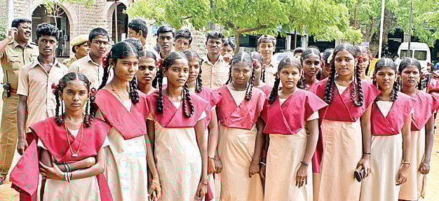 Once-a-week Temporary Teachers for +2