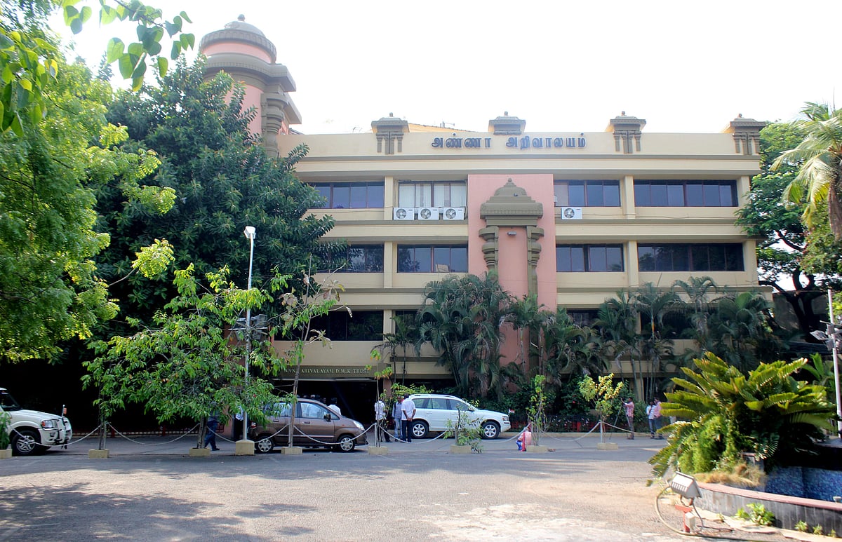 Security Stepped Up at DMK Office, Leaders\' Residences