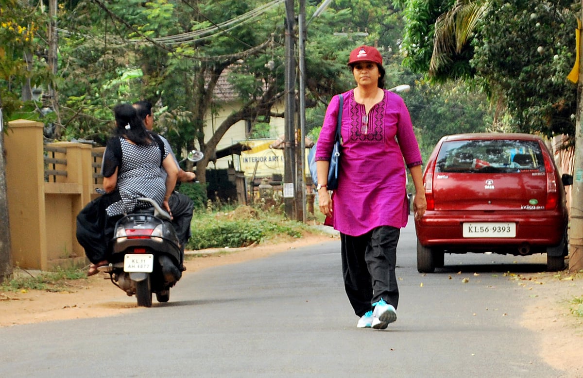 On Hartal Day, Lecturer Walks 11 km
