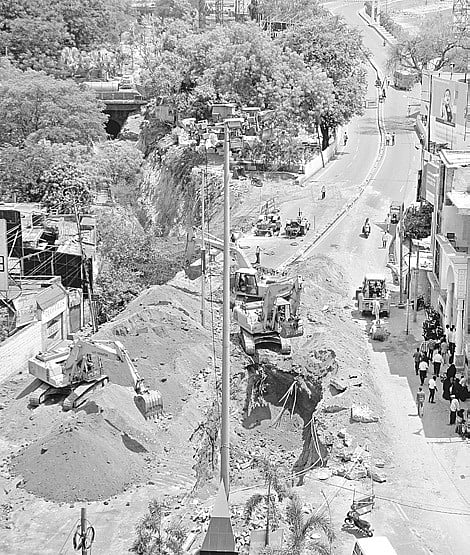 Closure of Tank Bund Road for Vehicular Traffic leads to Chaos