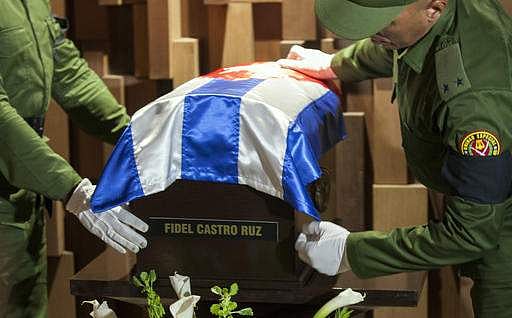 Cuba starts Castro burial, entering post-Fidel era