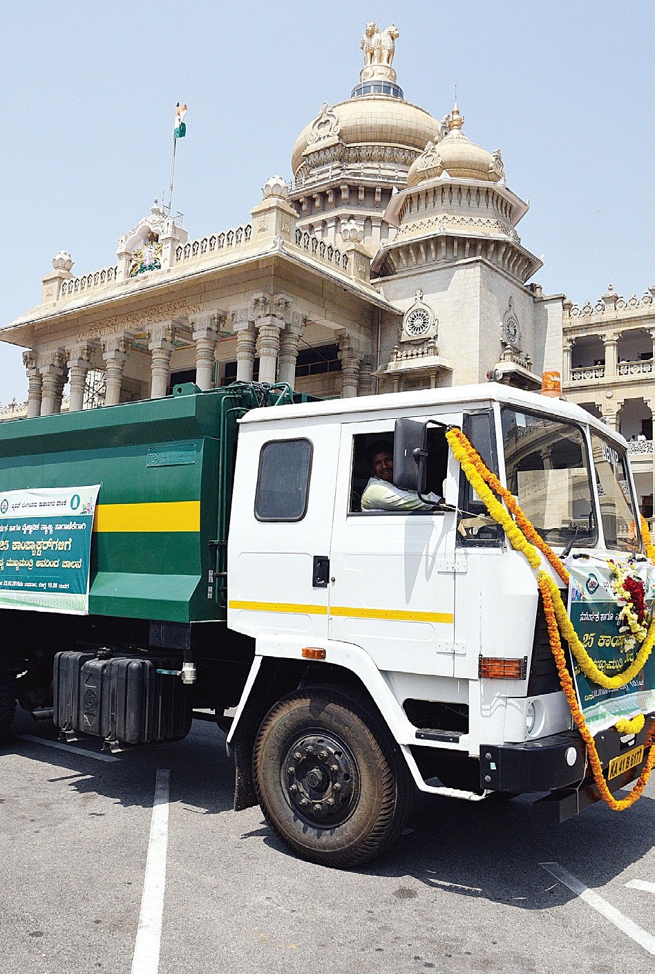 BBMP Adds 25 \'Teched up\' Compactors to Fleet