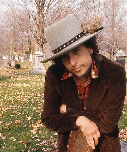 The most mysterious bike crash in history: What the hell was Bob Dylan ...
