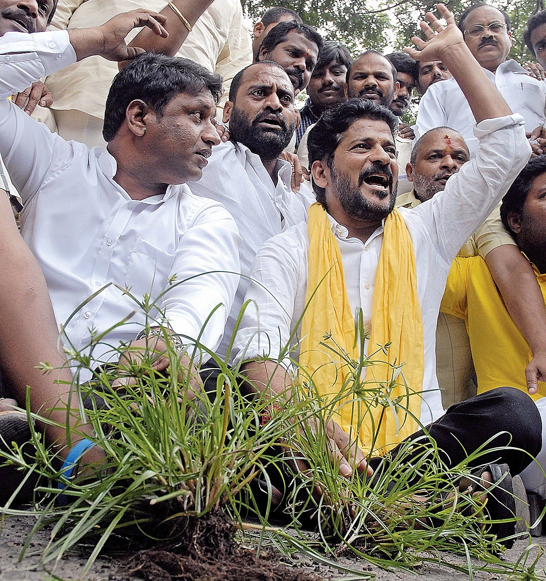 TTDP\'s \'plantation drive\' on pockmarked roads foiled