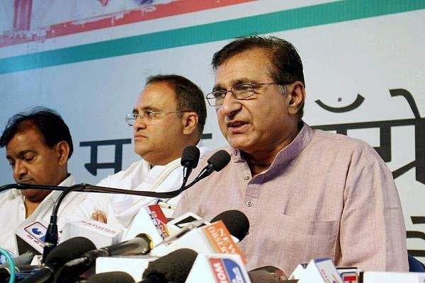 Congress leader Deepak Babaria holds meet over new DPCC chief