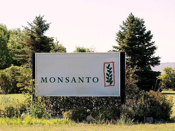 Bayer's Monsanto held guilty of poisoning French farmer