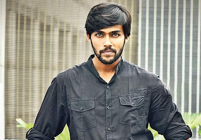 Arav signs his next