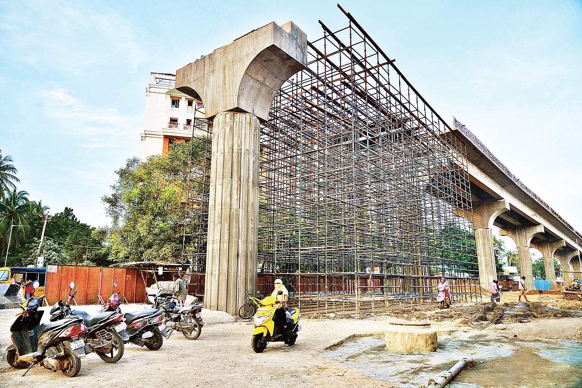 Traffic snarls to stay for one year as flyover project in Velachery ...
