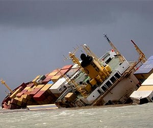 China ship collision: 5 rescued, 7 still trapped