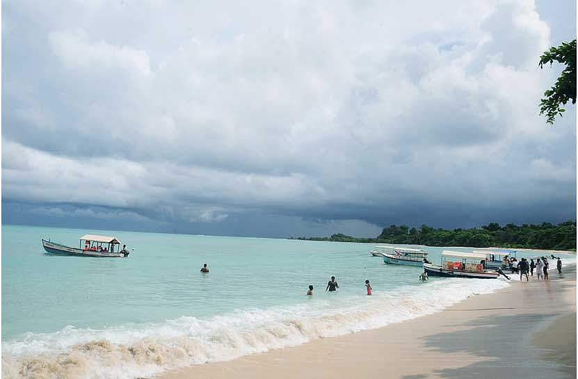 'One Island, One Resort' policy to open unexplored islands to tourism