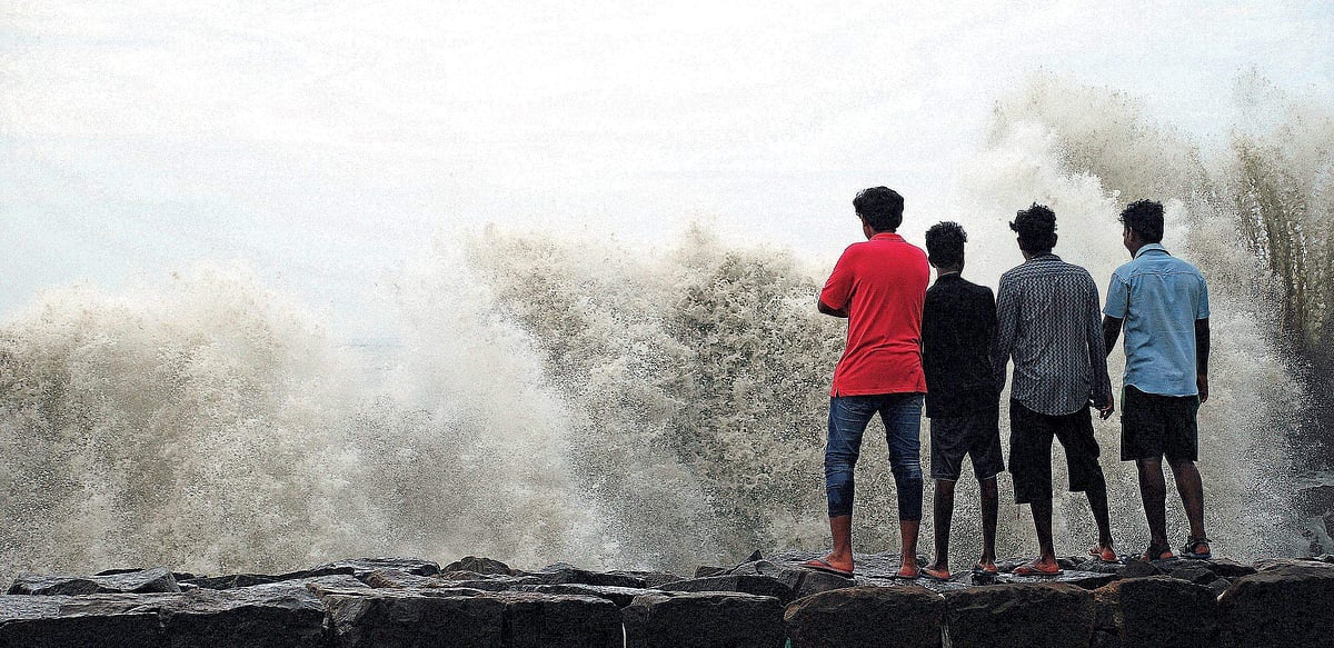 Goa assessing damage due to cyclone Ockhi, supermoon