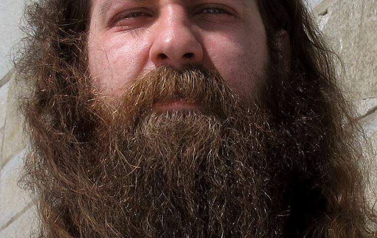 Most Interesting Man judges beard contest; girl's dad wins