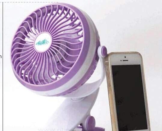 Hot-pink fans keep music lovers cool