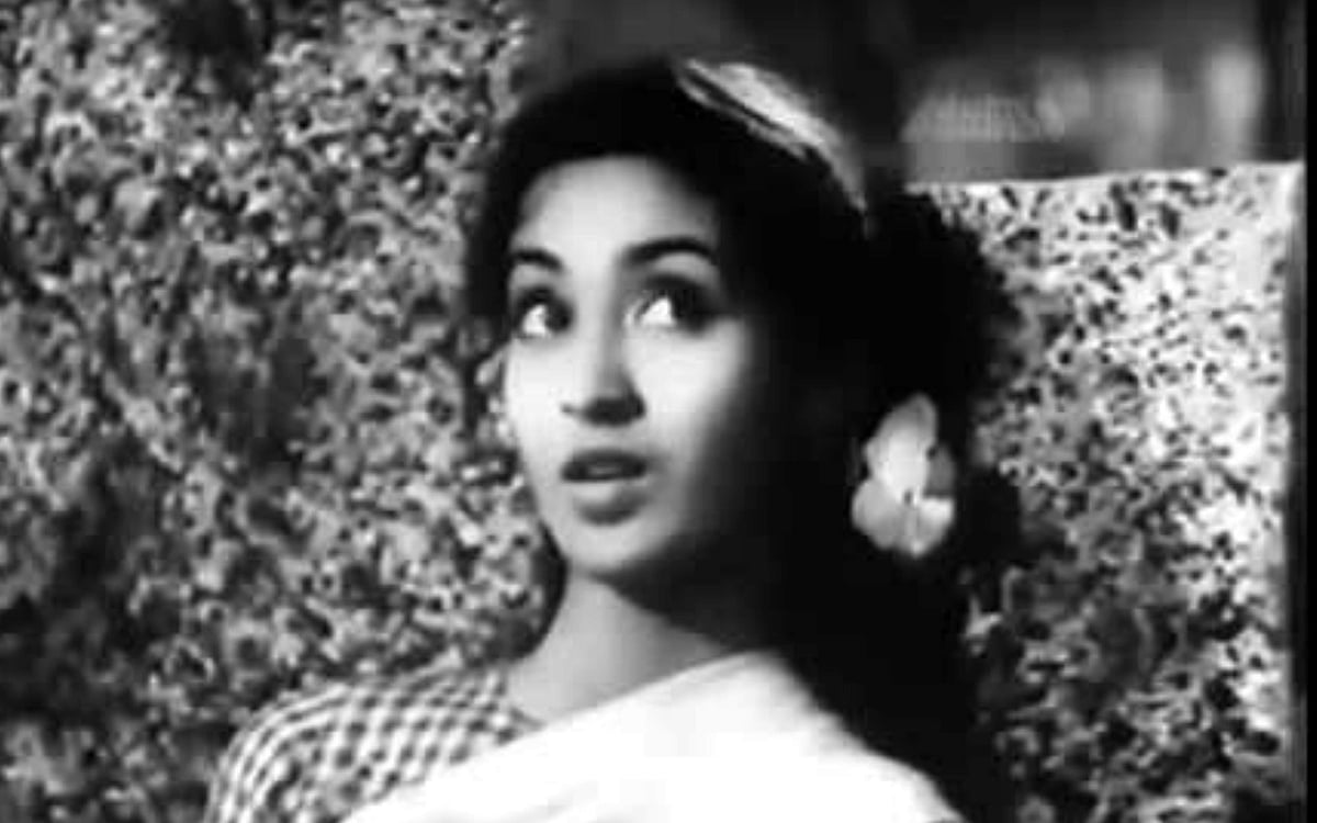 10 most memorable films starring Nutan to watch on her birth anniversary