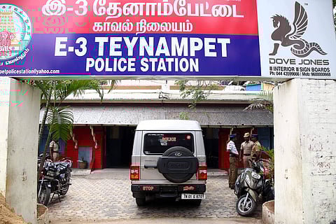 Three Molotov cocktails hurled at Teynampet police station