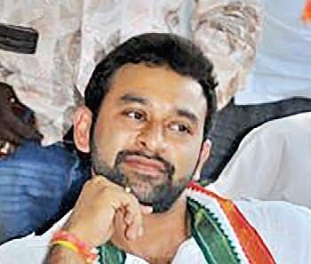 Vikram stands by earlier statement, says was shot by unidentified persons