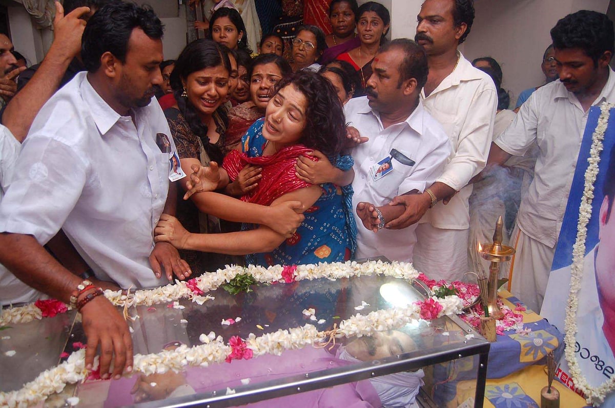 Sreenath death: Wife seeks reprobe